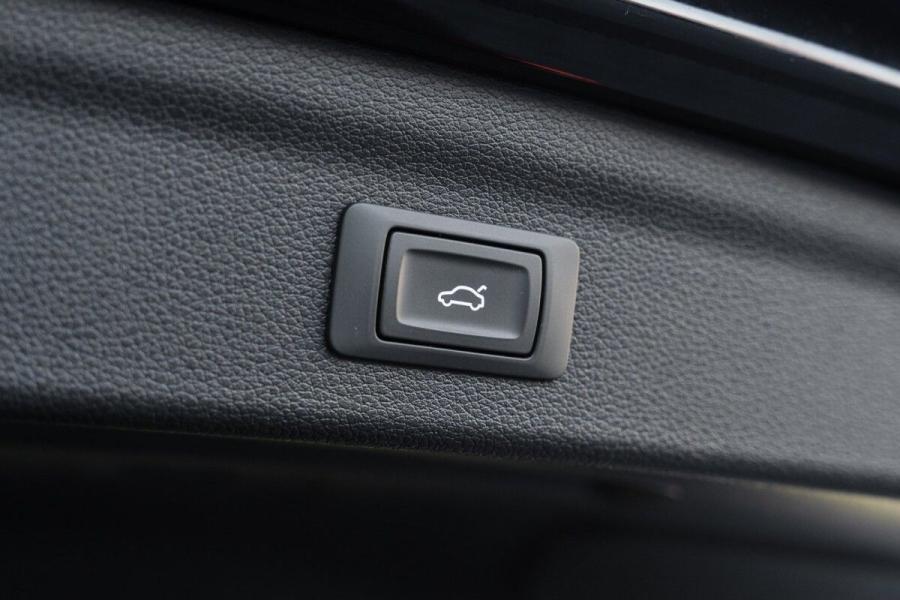 Melns Audi Q3 2022 Mārupe, ar dzinēja tilpumu 2.00 L un nobraukumu 122 tūkst. km par 28700 €, foto 29 vietnē AUTOMOTO.COM.LV
