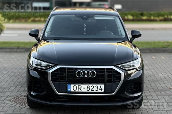 Black Audi Q3 2022 in Jelgava, with an engine capacity of 1.40 L and mileage of 195 thousand km for 19499 €, photo 1 on AUTOMOTO.COM.LV