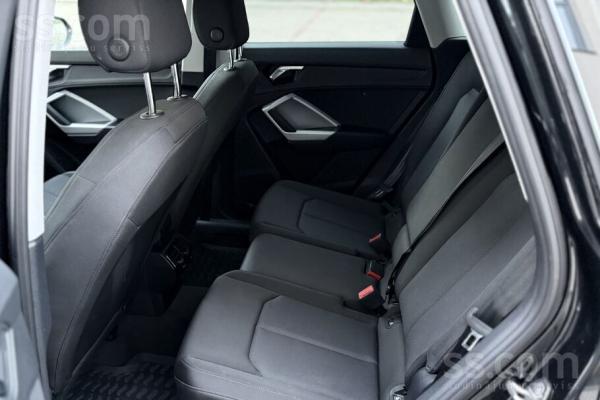 Black Audi Q3 2022 in Jelgava, with an engine capacity of 1.40 L and mileage of 195 thousand km for 19499 €, photo 11 on AUTOMOTO.COM.LV