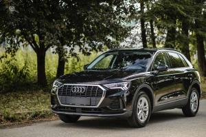 Black Audi Q3 2023 in Kaunas, with an engine capacity of 1.50 L and mileage of 59 thousand km for 26990 €, photo 24 on AUTOMOTO.COM.LV