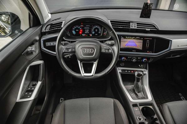 Black Audi Q3 2023 in Kaunas, with an engine capacity of 1.50 L and mileage of 59 thousand km for 26990 €, photo 8 on AUTOMOTO.COM.LV