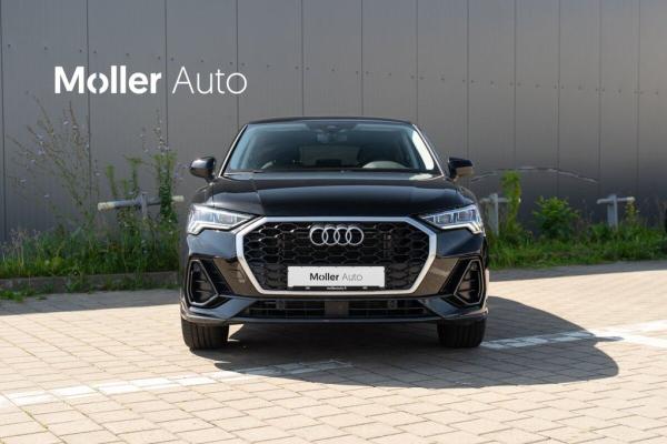 Melns Audi Q3 2023 Viļņa, ar dzinēja tilpumu 1.50 L un nobraukumu 25 tūkst. km par 34950 €, foto 4 vietnē AUTOMOTO.COM.LV