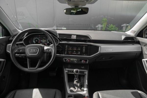 Melns Audi Q3 2023 Viļņa, ar dzinēja tilpumu 1.50 L un nobraukumu 25 tūkst. km par 34950 €, foto 10 vietnē AUTOMOTO.COM.LV
