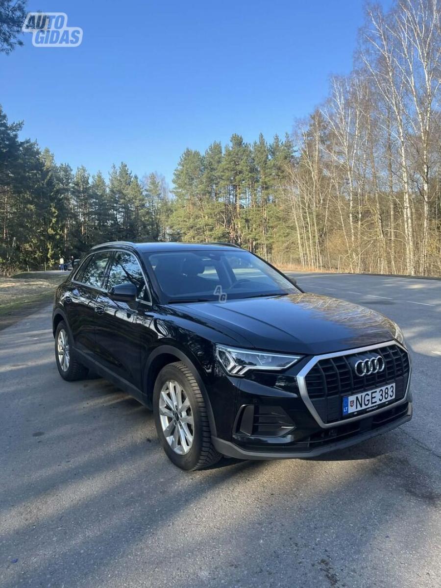 Melns Audi Q3 2024 Ukmergė, ar dzinēja tilpumu 1.50 L un nobraukumu 41 tūkst. km par 35000 €, foto 1 vietnē AUTOMOTO.COM.LV