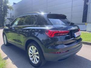 Black Audi Q3 2024 in Alytus, with an engine capacity of 1.40 L and mileage of 190 thousand km for 20500 €, photo 11 on AUTOMOTO.COM.LV