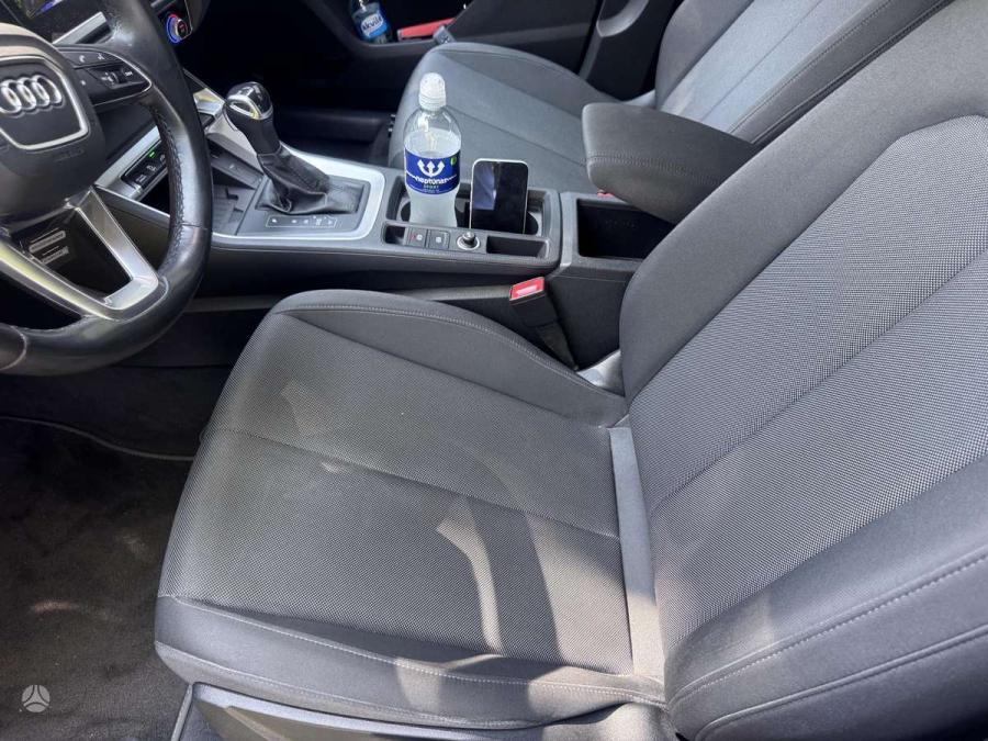 Black Audi Q3 2024 in Alytus, with an engine capacity of 1.40 L and mileage of 190 thousand km for 20500 €, photo 13 on AUTOMOTO.COM.LV