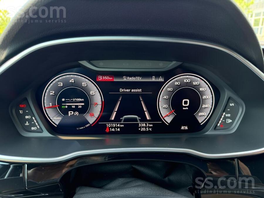 Black Audi Q3 2019 in Riga, with an engine capacity of 2.00 L and mileage of 102 thousand km for 23990 €, photo 10 on AUTOMOTO.COM.LV