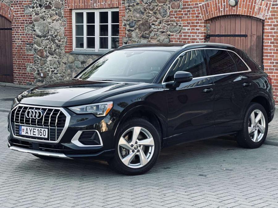 Melns Audi Q3 2020 Kretinga, ar dzinēja tilpumu 2.00 L un nobraukumu 185 tūkst. km par 18300 €, foto 3 vietnē AUTOMOTO.COM.LV