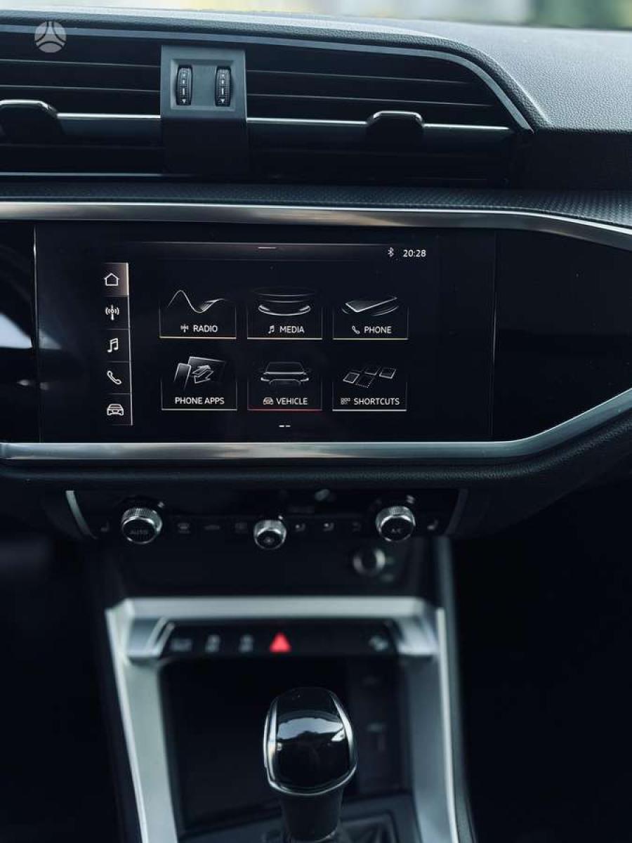Melns Audi Q3 2020 Kretinga, ar dzinēja tilpumu 2.00 L un nobraukumu 185 tūkst. km par 18300 €, foto 11 vietnē AUTOMOTO.COM.LV