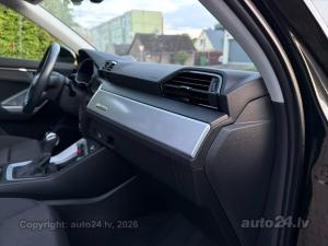 Melns Audi Q3 2022 Pērnava, ar dzinēja tilpumu 1.40 L un nobraukumu 74 tūkst. km par 27900 €, foto 17 vietnē AUTOMOTO.COM.LV