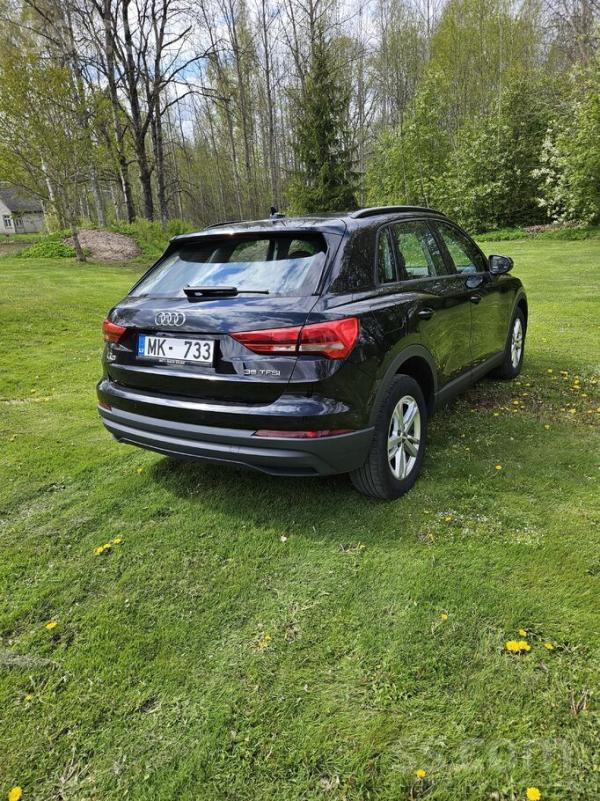 Black Audi Q3 2019 in Valka, with an engine capacity of 1.50 L and mileage of 89 thousand km for 22300 €, photo 4 on AUTOMOTO.COM.LV