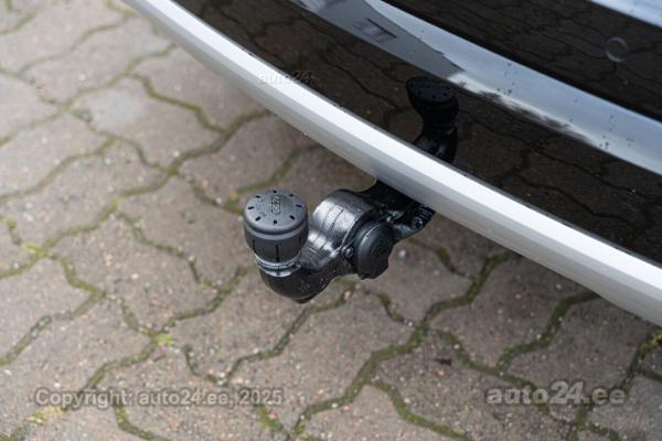 Black Audi Q3 2021 in Tallinn, with an engine capacity of 1.50 L and mileage of 17 thousand km for 28500 €, photo 11 on AUTOMOTO.COM.LV