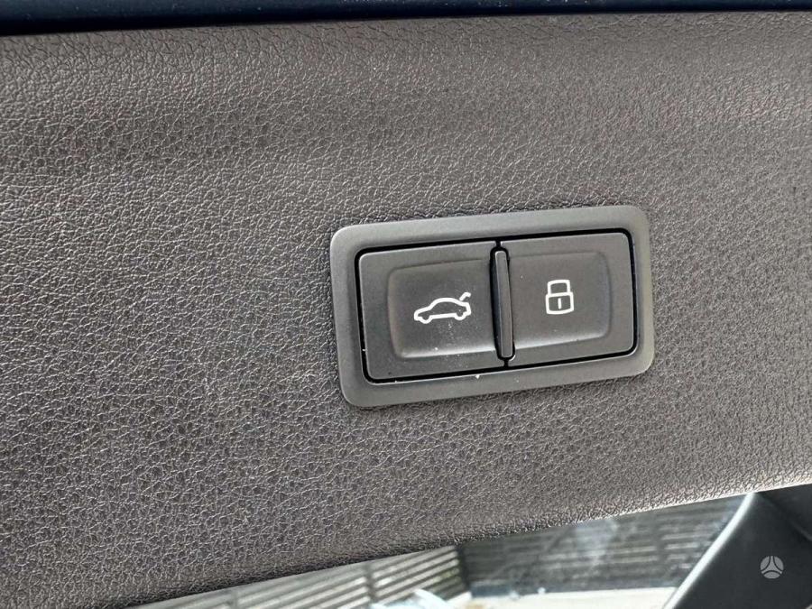 Zils Audi Q3 2018 Kauņa, ar dzinēja tilpumu 1.98 L un nobraukumu 119 tūkst. km par 15450 €, foto 23 vietnē AUTOMOTO.COM.LV