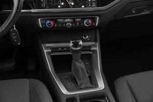 Blue Audi Q3 2019 in Vilnius, with an engine capacity of 1.50 L and mileage of 99 thousand km for 21500 €, photo 19 on AUTOMOTO.COM.LV