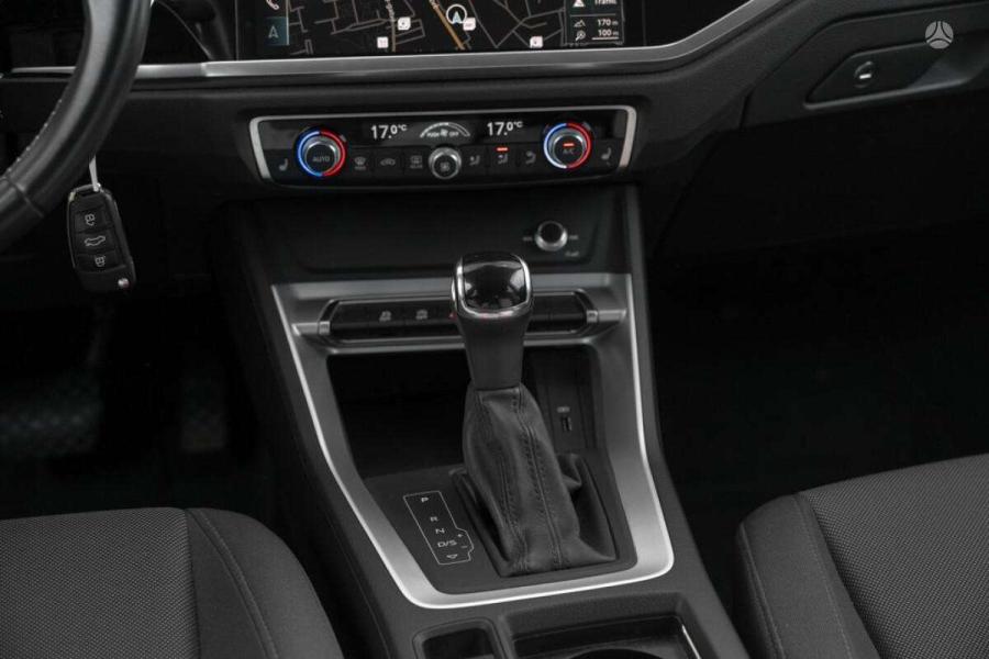 Blue Audi Q3 2019 in Vilnius, with an engine capacity of 1.50 L and mileage of 99 thousand km for 21500 €, photo 19 on AUTOMOTO.COM.LV