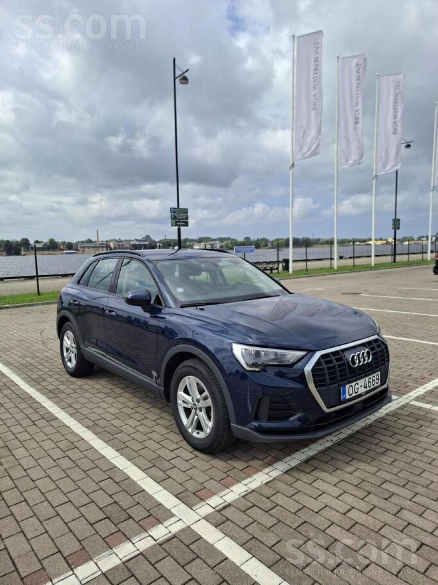 Blue Audi Q3 2020 in Riga, with an engine capacity of 1.40 L and mileage of 59 thousand km for 25000 €, photo 1 on AUTOMOTO.COM.LV