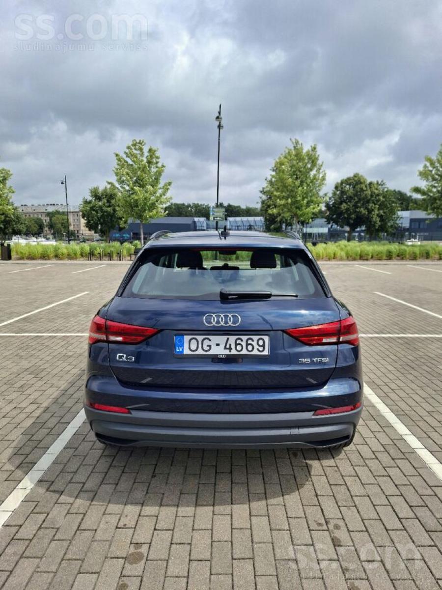 Blue Audi Q3 2020 in Riga, with an engine capacity of 1.40 L and mileage of 59 thousand km for 25000 €, photo 4 on AUTOMOTO.COM.LV