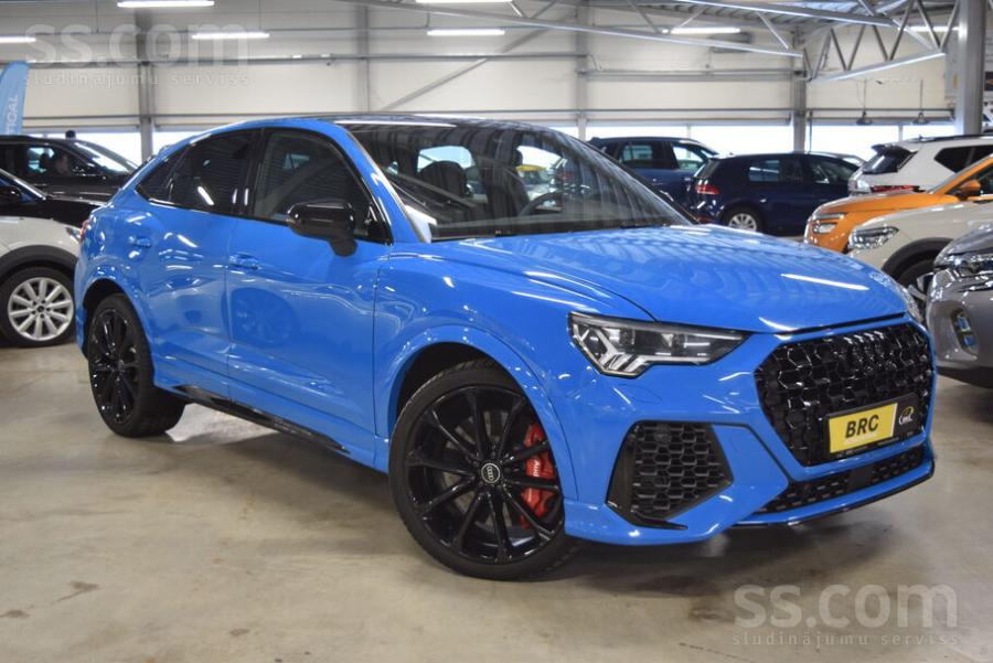 Zils Audi Q3 2021 Rīga, ar dzinēja tilpumu 2.50 L un nobraukumu 34 tūkst. km par 37900 €, foto 1 vietnē AUTOMOTO.COM.LV