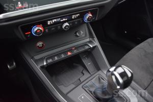 Zils Audi Q3 2021 Rīga, ar dzinēja tilpumu 2.50 L un nobraukumu 34 tūkst. km par 37900 €, foto 14 vietnē AUTOMOTO.COM.LV
