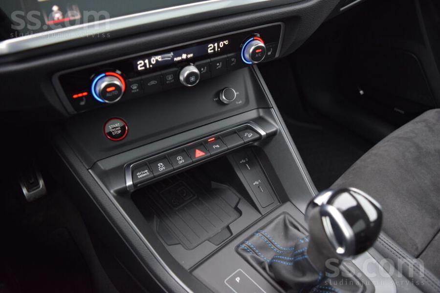 Zils Audi Q3 2021 Rīga, ar dzinēja tilpumu 2.50 L un nobraukumu 34 tūkst. km par 37900 €, foto 14 vietnē AUTOMOTO.COM.LV