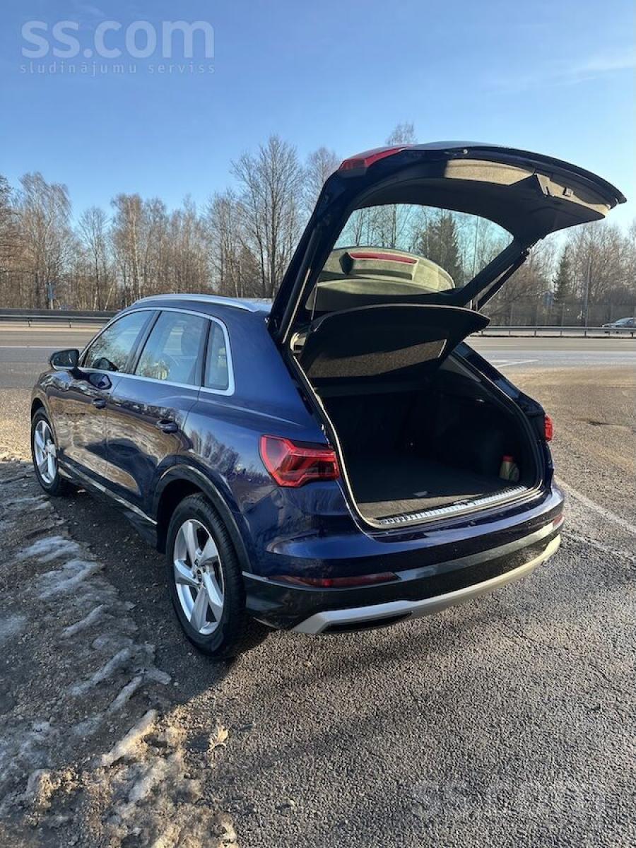 Blue Audi Q3 2021 in Riga, with an engine capacity of 1.50 L and mileage of 59 thousand km for 29990 €, photo 4 on AUTOMOTO.COM.LV