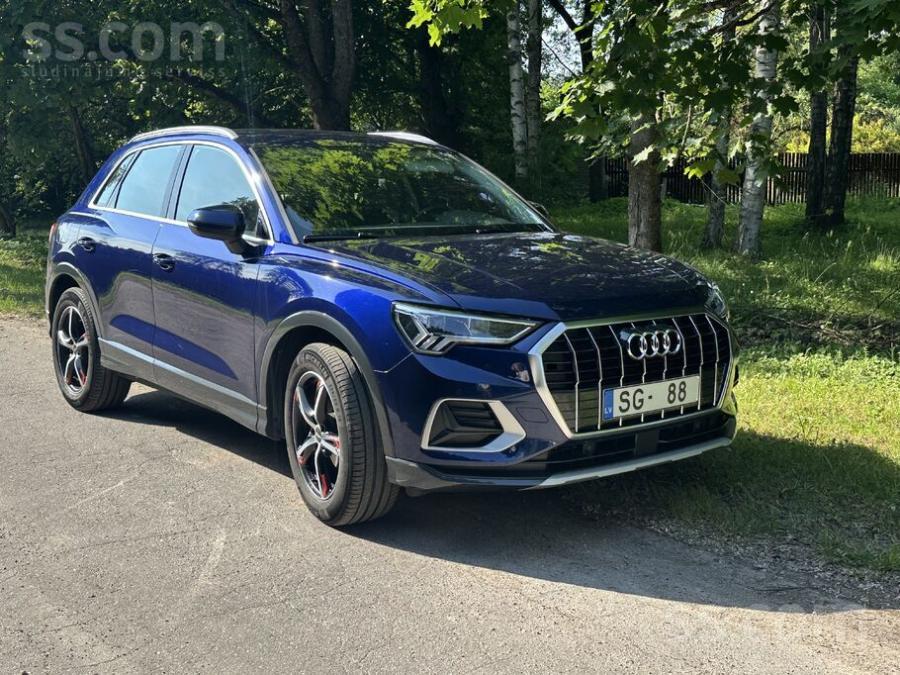 Zils Audi Q3 2021 Rīga, ar dzinēja tilpumu 1.50 L un nobraukumu 62 tūkst. km par 27500 €, foto 5 vietnē AUTOMOTO.COM.LV