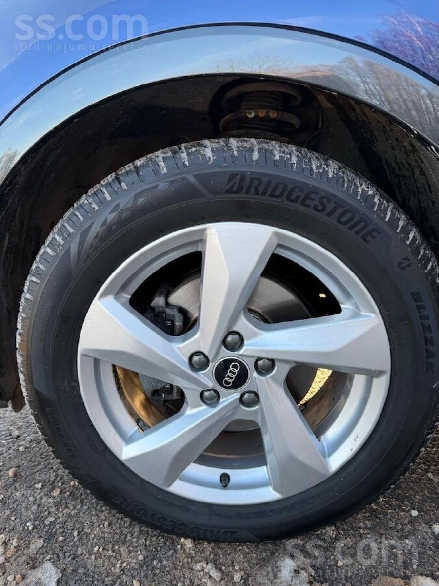 Zils Audi Q3 2021 Rīga, ar dzinēja tilpumu 1.50 L un nobraukumu 62 tūkst. km par 27500 €, foto 7 vietnē AUTOMOTO.COM.LV