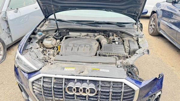 Blue Audi Q3 2022 in Ukmerge, with an engine capacity of 1.97 L and mileage of 71 thousand km for 11399 €, photo 3 on AUTOMOTO.COM.LV