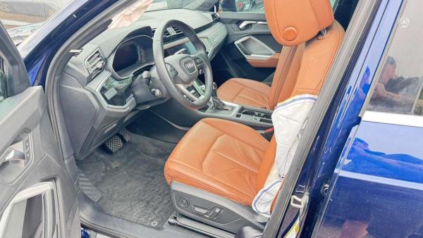 Blue Audi Q3 2022 in Ukmerge, with an engine capacity of 1.97 L and mileage of 71 thousand km for 11399 €, photo 7 on AUTOMOTO.COM.LV