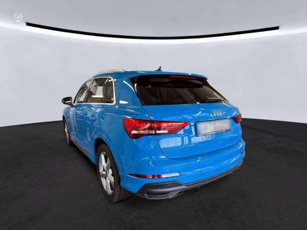 Blue Audi Q3 2023 in Vilnius, with an engine capacity of 1.50 L and mileage of 46 thousand km for 29030 €, photo 4 on AUTOMOTO.COM.LV