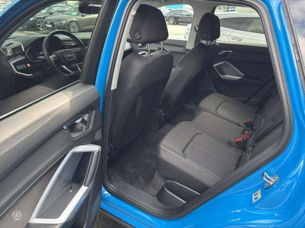 Blue Audi Q3 2023 in Vilnius, with an engine capacity of 1.50 L and mileage of 46 thousand km for 29030 €, photo 9 on AUTOMOTO.COM.LV