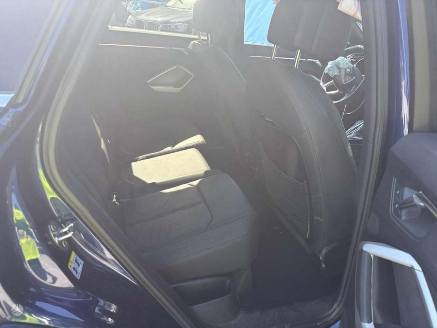 Blue Audi Q3 2025 in Ukmerge, with an engine capacity of 1.98 L and mileage of 46 thousand km for 12999 €, photo 20 on AUTOMOTO.COM.LV