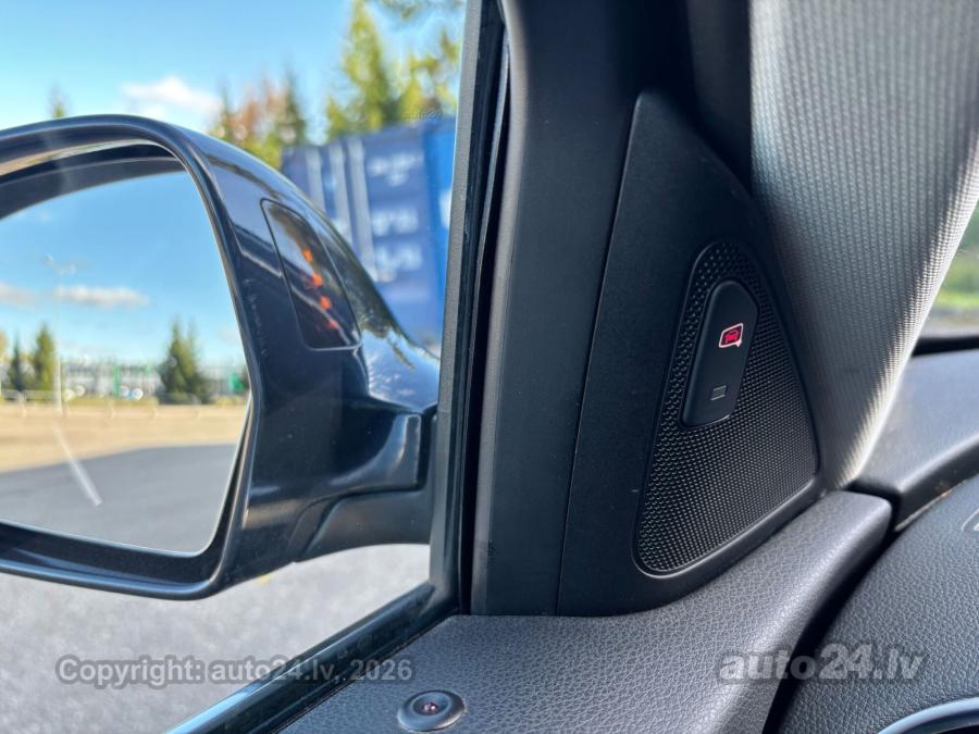 Blue Audi Q3 2015 in Paide, with an engine capacity of 2.00 L and mileage of 273 thousand km for 10990 €, photo 22 on AUTOMOTO.COM.LV