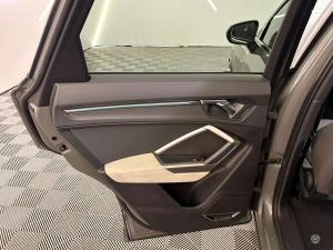 Zaļš Audi Q3 2019 Marijampole, ar dzinēja tilpumu 1.50 L un nobraukumu 211 tūkst. km par 19999 €, foto 18 vietnē AUTOMOTO.COM.LV