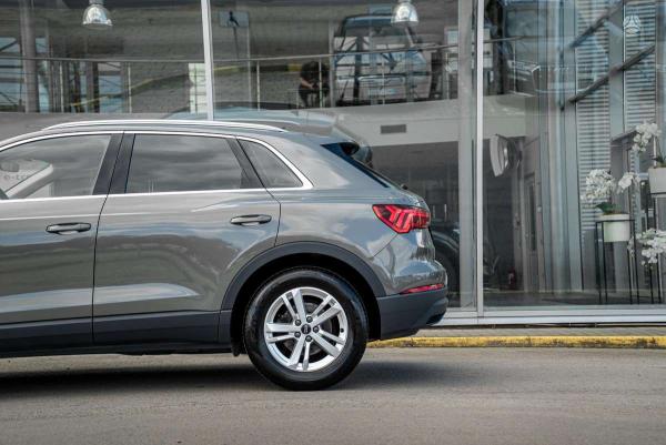 Ауди Ку3 2023 в Клайпеда на AUTOMOTO.COM.LV Зеленый Ауди Ку3 2023 в Клайпеда, объемом двигателя 1.50 л и пробегом 40 тыс. км за 28600 €, фото 8 на AUTOMOTO.COM.LV