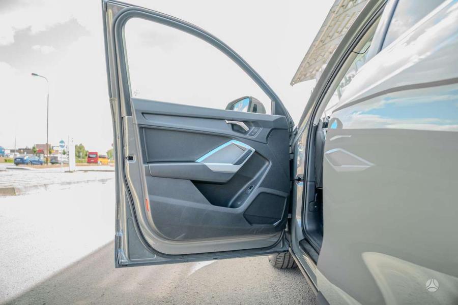 Зеленый Ауди Ку3 2023 в Клайпеда, объемом двигателя 1.50 л и пробегом 40 тыс. км за 28600 €, фото 20 на AUTOMOTO.COM.LV