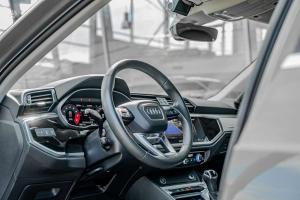 Зеленый Ауди Ку3 2023 в Клайпеда, объемом двигателя 1.50 л и пробегом 40 тыс. км за 28600 €, фото 23 на AUTOMOTO.COM.LV