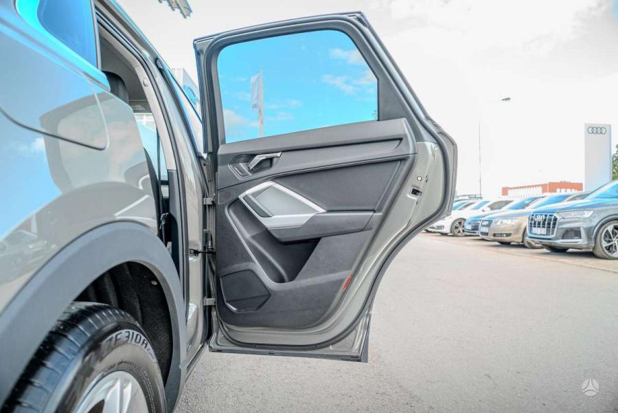 Зеленый Ауди Ку3 2023 в Клайпеда, объемом двигателя 1.50 л и пробегом 40 тыс. км за 28600 €, фото 35 на AUTOMOTO.COM.LV