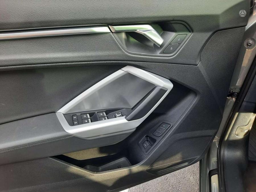 Zaļš Audi Q3 2022 Viļņa, ar dzinēja tilpumu 2.00 L un nobraukumu 80 tūkst. km par 27500 €, foto 19 vietnē AUTOMOTO.COM.LV