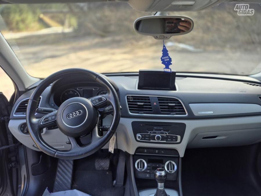 Grey Audi Q3 2011 in Kaunas, with an engine capacity of 2.00 L and mileage of 238 thousand km for 9300 €, photo 9 on AUTOMOTO.COM.LV