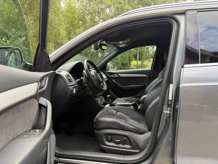 Grey Audi Q3 2011 in Rezekne, with an engine capacity of 2.00 L and mileage of 261 thousand km for 11990 €, photo 8 on AUTOMOTO.COM.LV