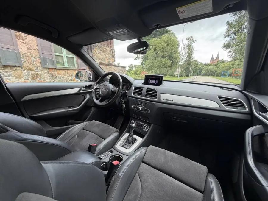 Grey Audi Q3 2011 in Rezekne, with an engine capacity of 2.00 L and mileage of 261 thousand km for 11990 €, photo 10 on AUTOMOTO.COM.LV