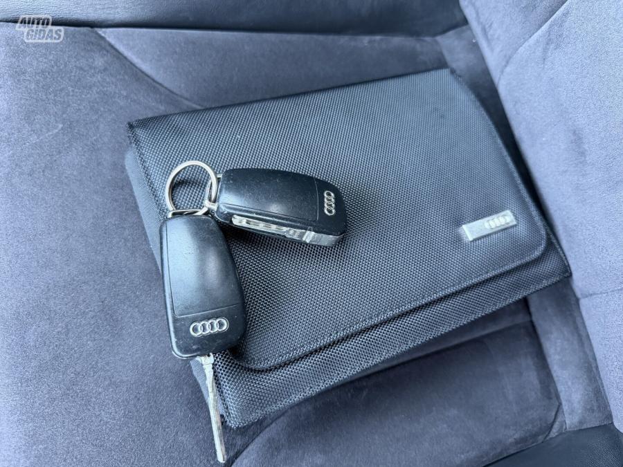 Grey Audi Q3 2012 in Kaisiadorys, with an engine capacity of 2.00 L and mileage of 223 thousand km for 9300 €, photo 32 on AUTOMOTO.COM.LV