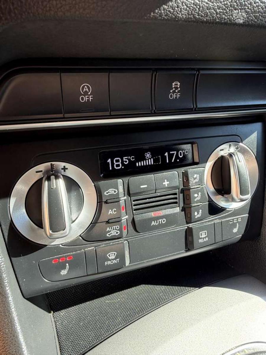 Grey Audi Q3 2012 in Siauliai, with an engine capacity of 1.98 L and mileage of 220 thousand km for 6700 €, photo 24 on AUTOMOTO.COM.LV