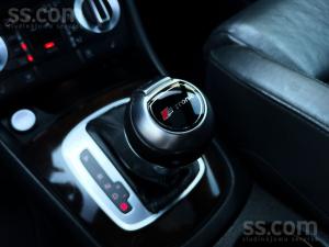 Grey Audi Q3 2012 in Jelgava, with an engine capacity of 2.00 L and mileage of 246 thousand km for 10996 €, photo 18 on AUTOMOTO.COM.LV