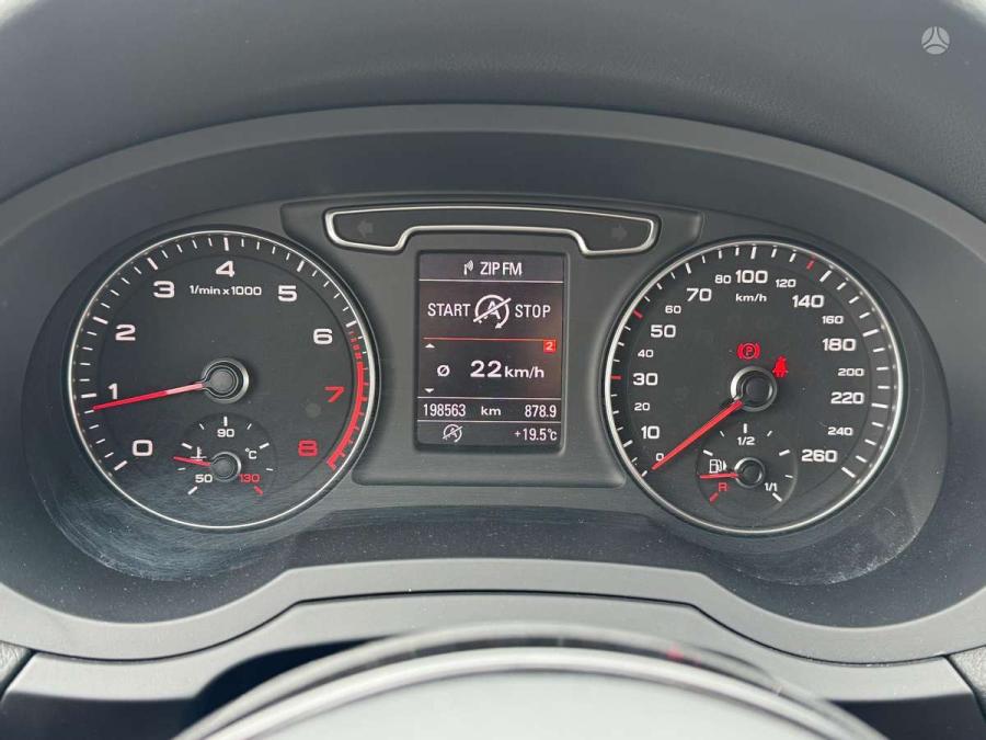 Grey Audi Q3 2012 in Taurage, with an engine capacity of 1.98 L and mileage of 198 thousand km for 8999 €, photo 15 on AUTOMOTO.COM.LV