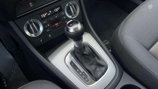 Grey Audi Q3 2012 in Marijampole, with an engine capacity of 1.97 L and mileage of 209 thousand km for 10490 €, photo 3 on AUTOMOTO.COM.LV