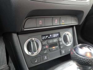Grey Audi Q3 2013 in Vilnius, with an engine capacity of 1.97 L and mileage of 294 thousand km for 10900 €, photo 25 on AUTOMOTO.COM.LV