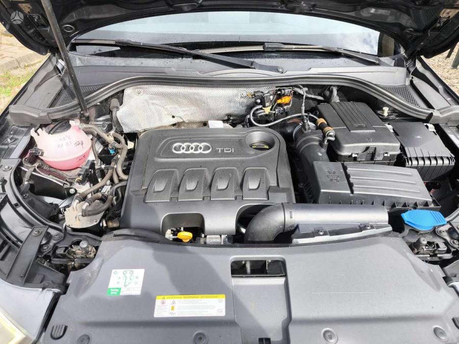 Grey Audi Q3 2013 in Vilnius, with an engine capacity of 1.97 L and mileage of 294 thousand km for 10900 €, photo 33 on AUTOMOTO.COM.LV