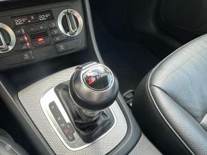 Grey Audi Q3 2014 in Vilnius, with an engine capacity of 1.97 L and mileage of 261 thousand km for 10900 €, photo 24 on AUTOMOTO.COM.LV